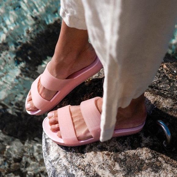 Reef | Shoes | Reef Water Vista Slide Pink Blush Waterproof Sandal ...